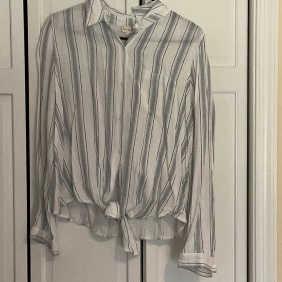 Hem & Thread | Tops | Hem And Thread Blue And White Striped Blouse ...